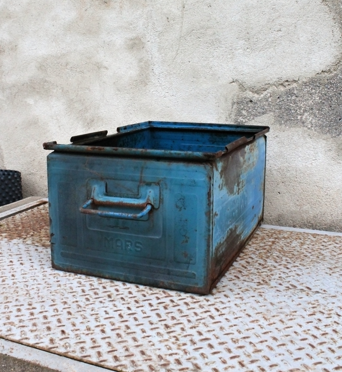 Přepravní kovová bedna MARS / od Kouzlo starých věcí | Fler.cz