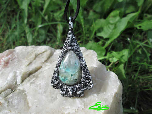 Přívěsek světle zelený Talisman ,, Třetí oko " / od Esus | Fler.cz