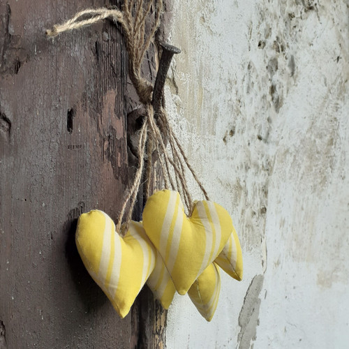 Srdíčka - žlutá s proužky / od AMA | Fler.cz