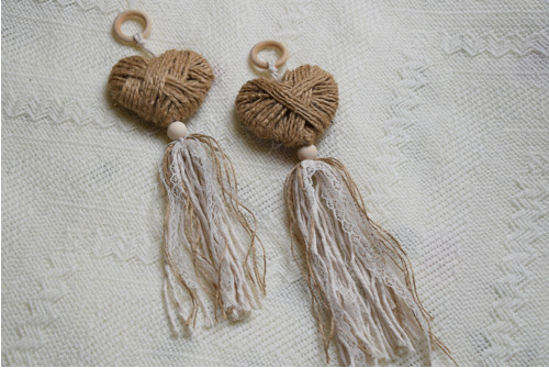 Okrové Jutové srdíčko závěsné / od Nástěnné dekorace | Fler.cz