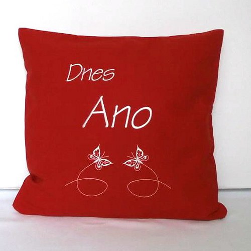 Komunik.polštářek "DNES ANO - DNES NE" - červený / od KOOS | Fler.cz