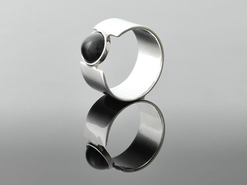 Černý Prsten s onyxem / od Alžběta Tkadlecová | Fler.cz