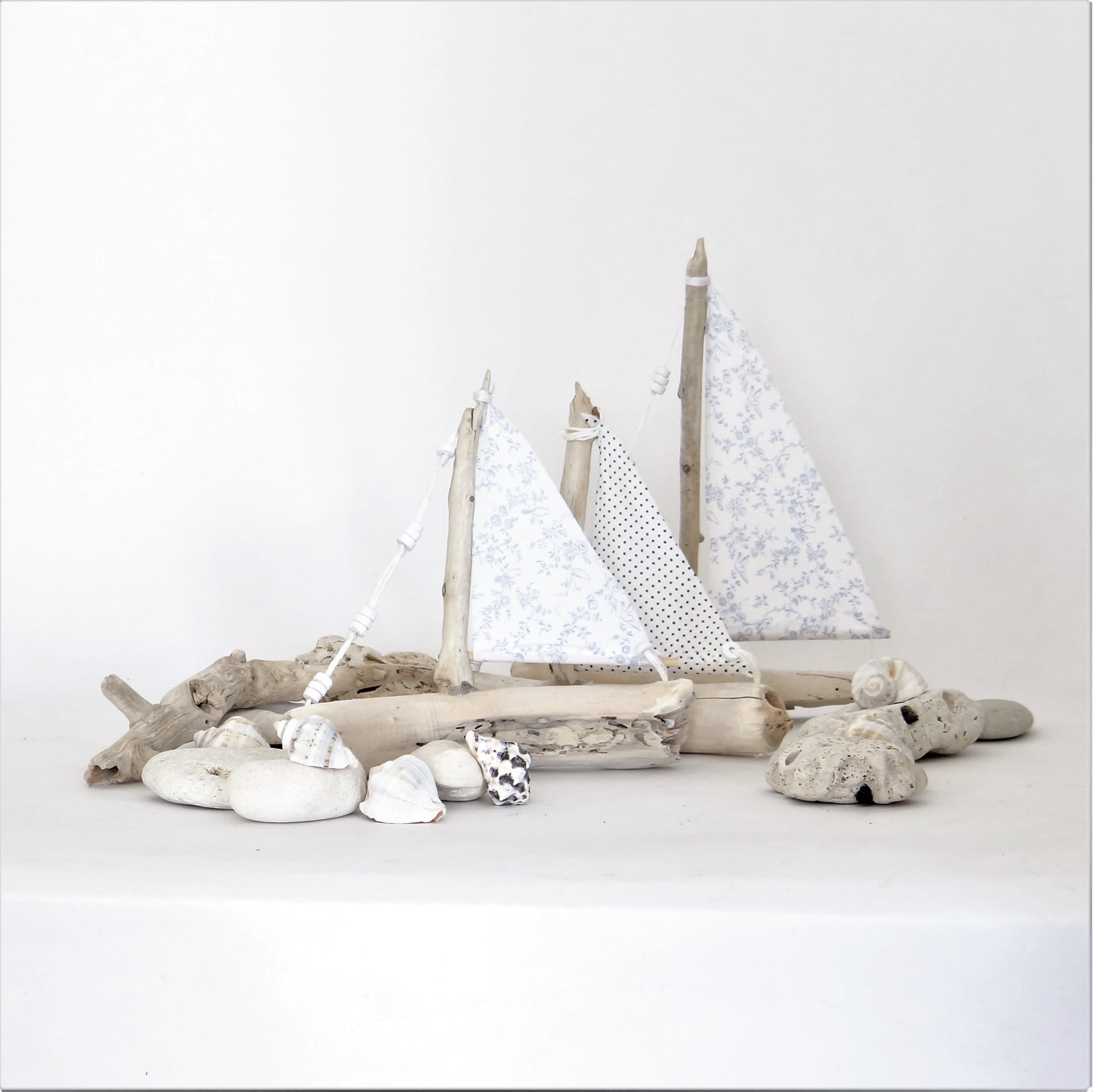 Tři karavely X (loďky z vyplaveného dřeva) / od jokersol | Fler.cz