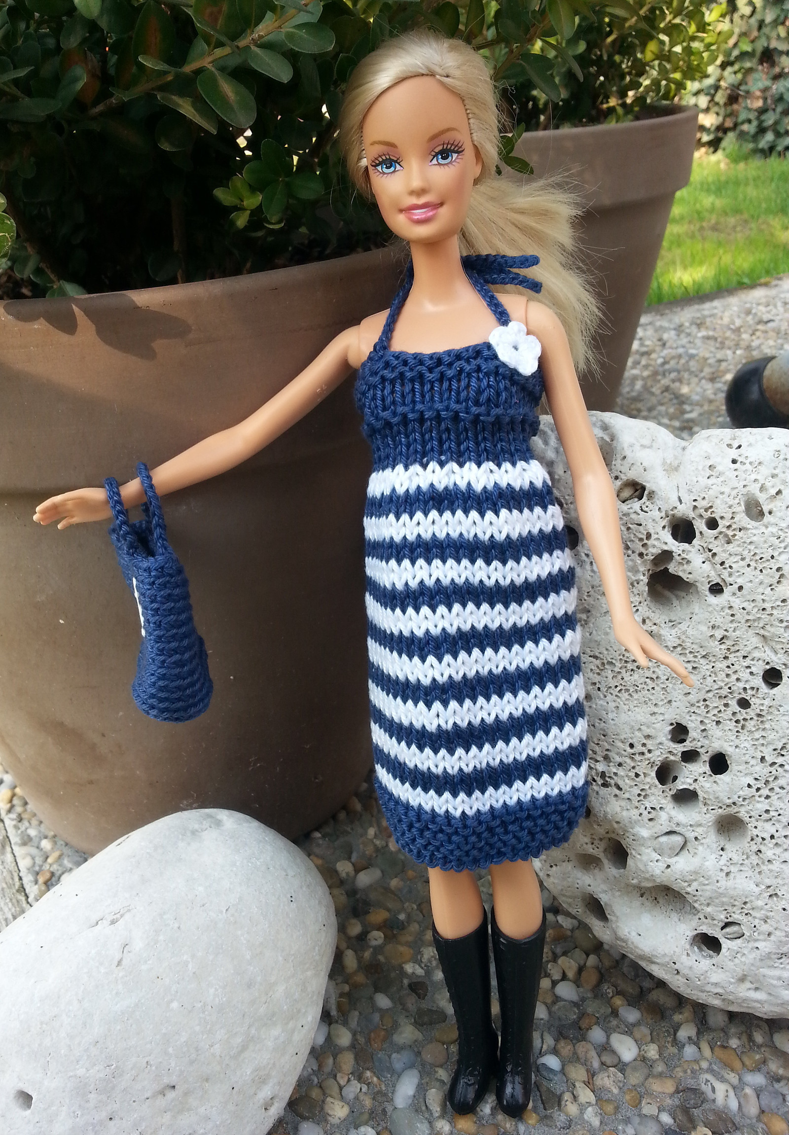Bílé Modro-bílé šaty + kabelka pro Barbie / od gabriella3 | Fler.cz