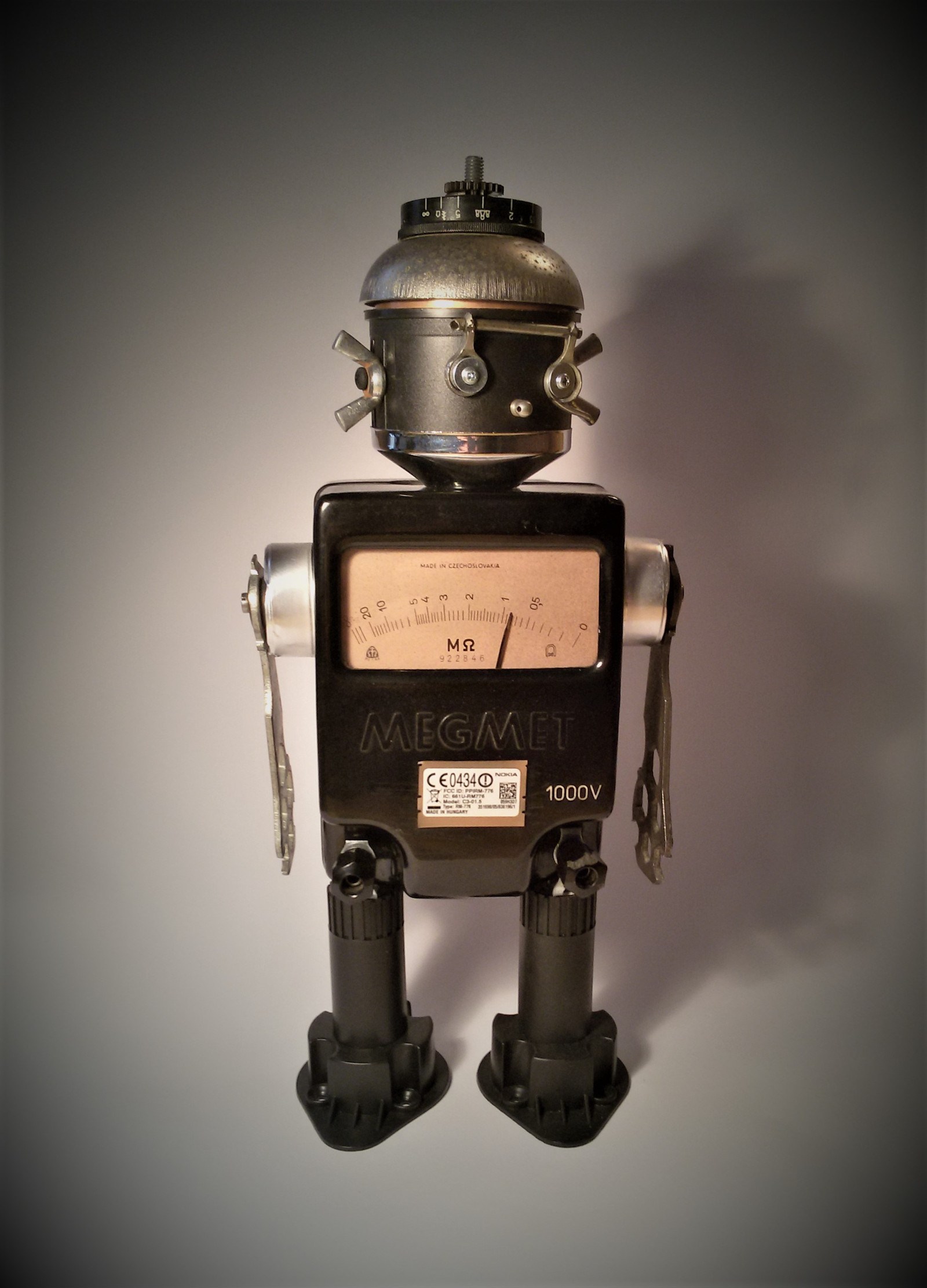 Sběratelská hračka černá Megmet / od OTTOS ROBOT | Fler.cz