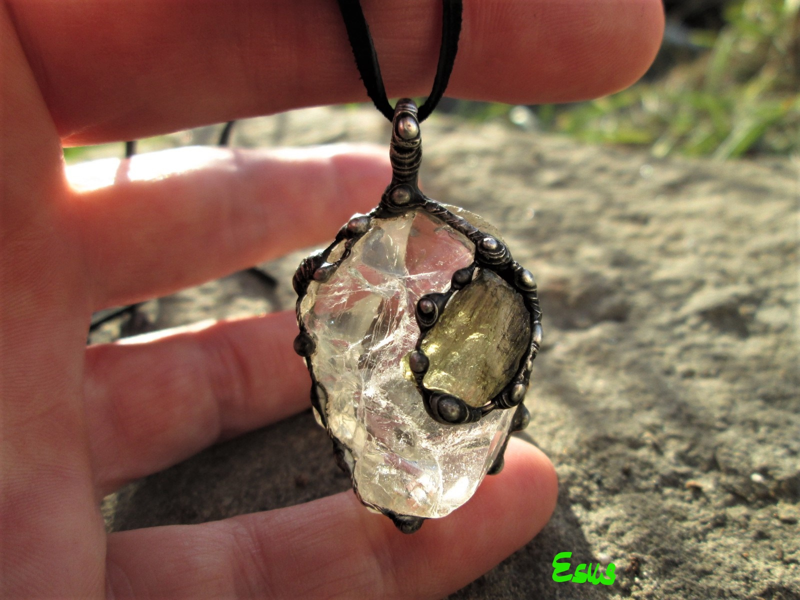 Přívěsek čirý Talisman ,, Hvězdných dětí " / od Esus | Fler.cz