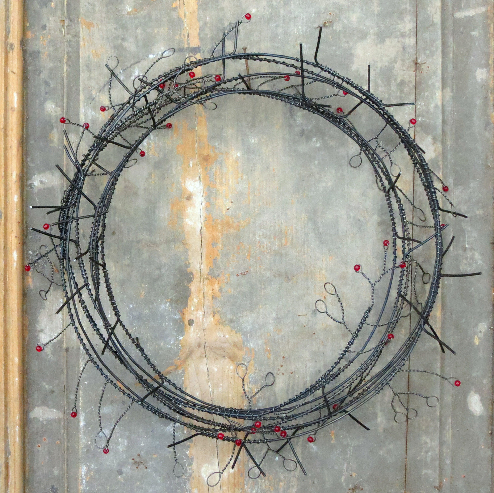 Černý trnová koruna. dekorační drátovaný věnec. / od smu | Fler.cz