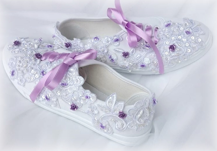 Bílé Svatební tenisky - různé barvy, velikosti / od Ria Schnirchová ...