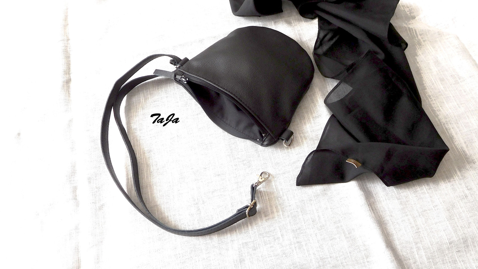 Dámská černá Ledvinka či kabelka / od TaJa | Fler.cz