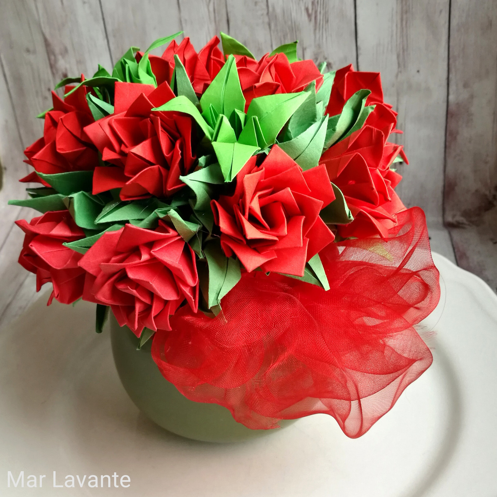 Dámská Origami kytice růží červená a zelená / od Mar Lavante | Fler.cz