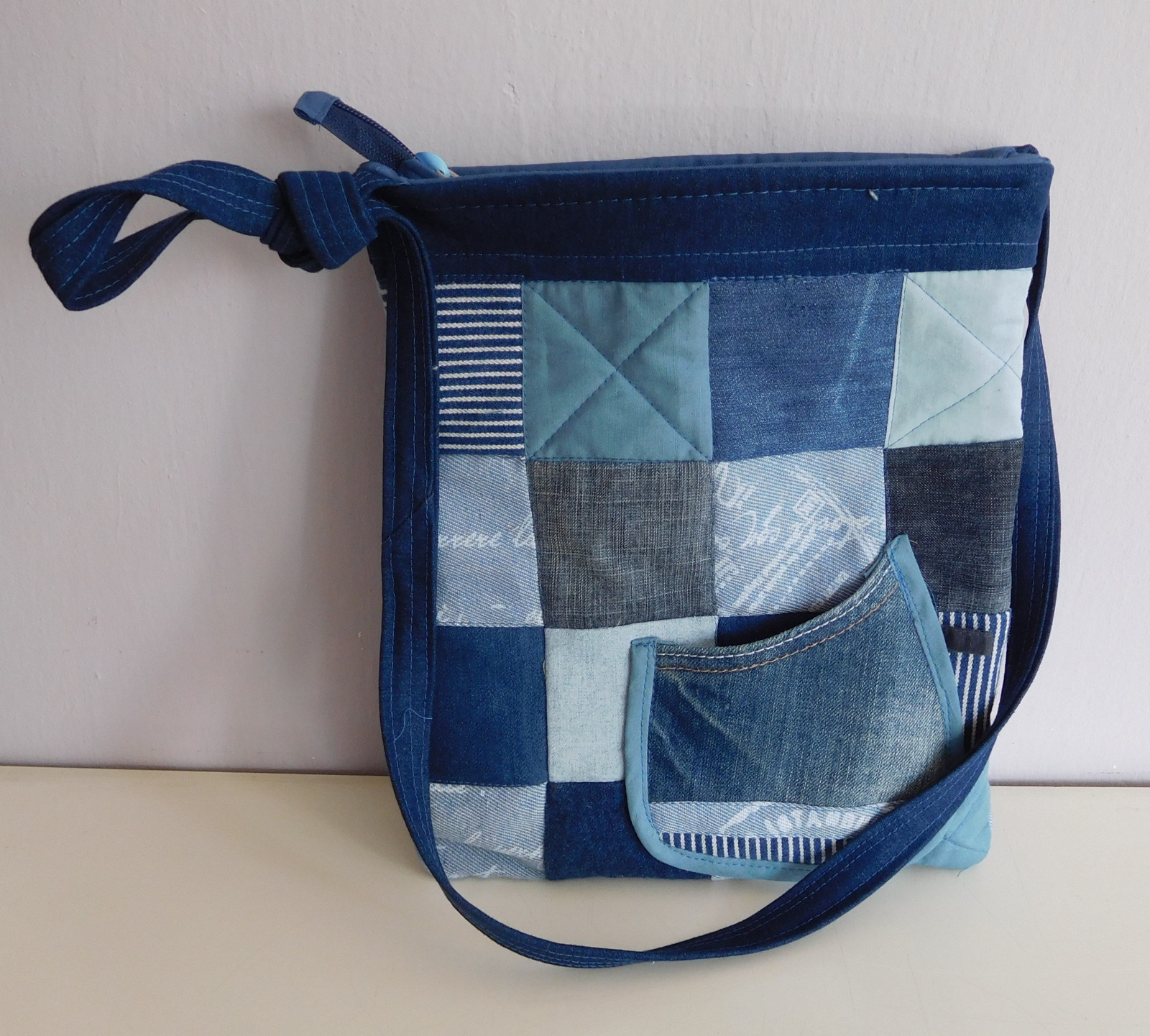 Modrá Džínový patchwork - kabelka / od patchwork.mirka | Fler.cz