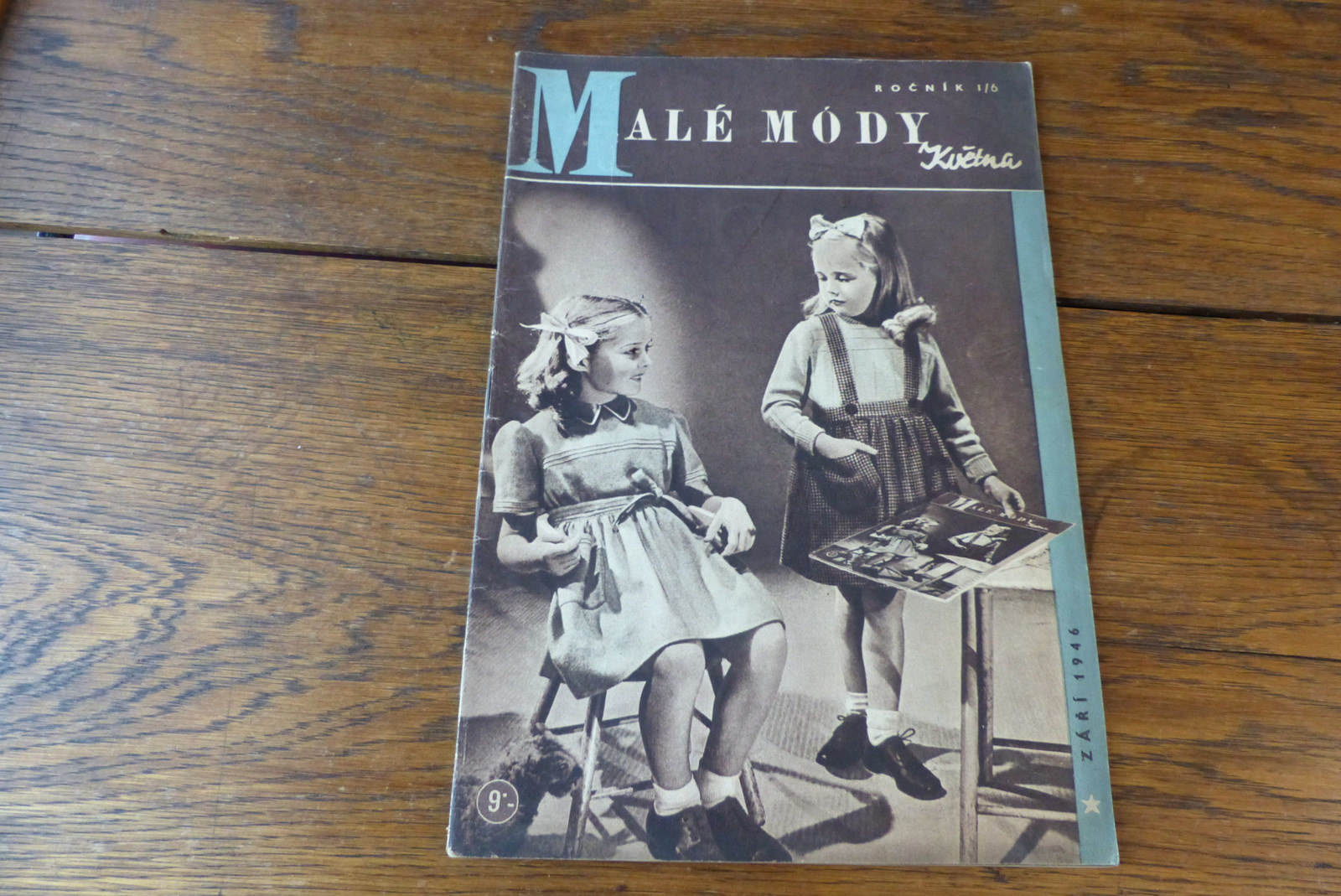 Dámský černý Malé módy 6/1946, módní časopis / od návraty | Fler.cz