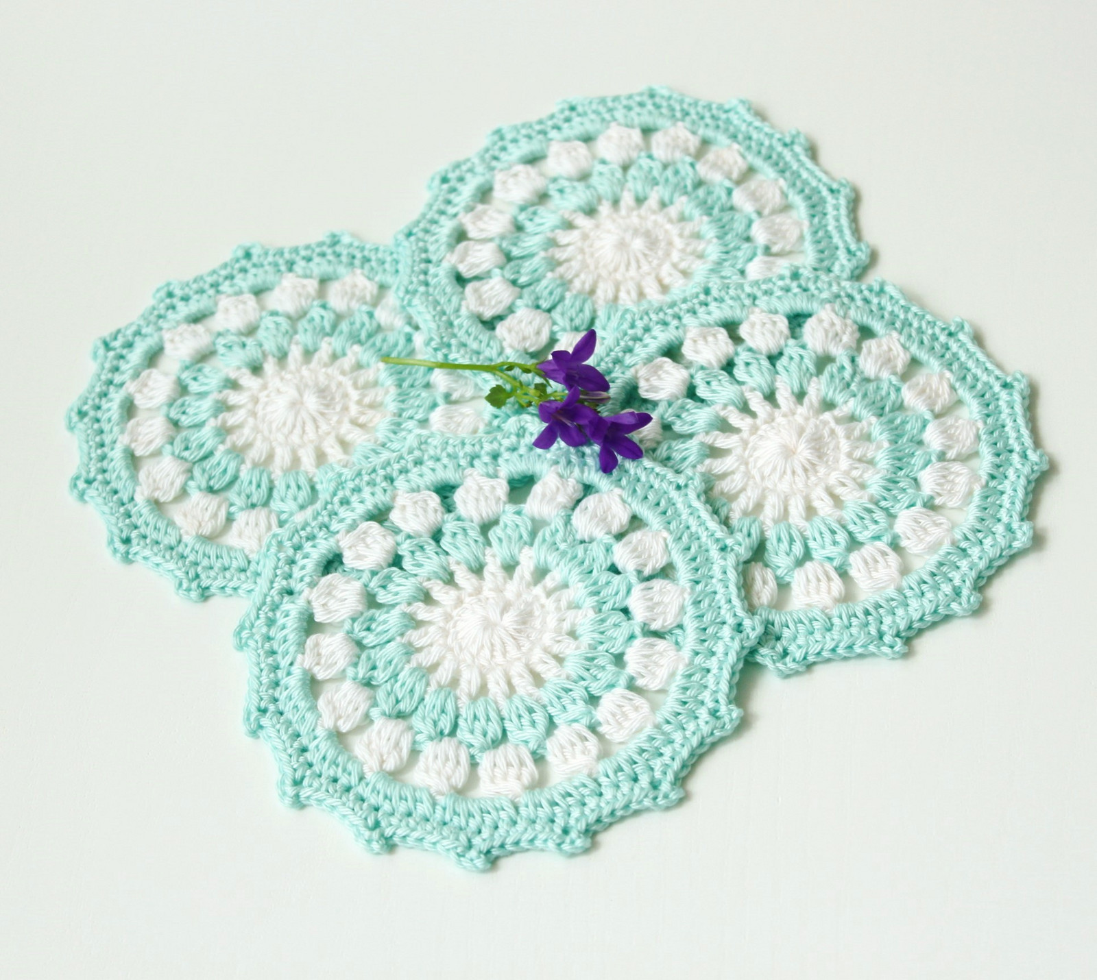 Podšálek tyrkysový Háčkované podšálky - sada 4 ks / od Steffi Flower ...