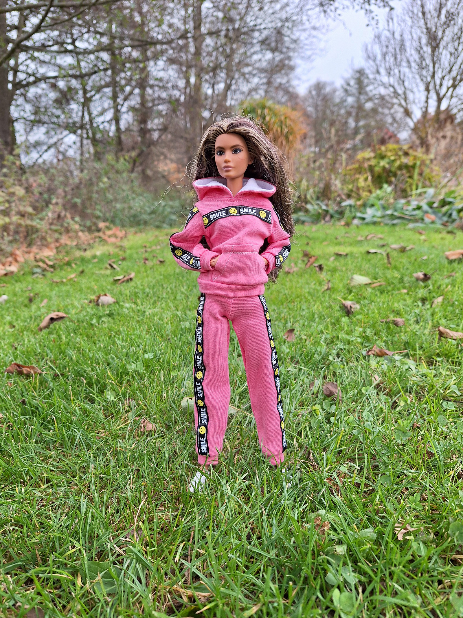Oblečky pro panenky dětské růžové Barbie mikina klokanka s kapucí č-10 ...