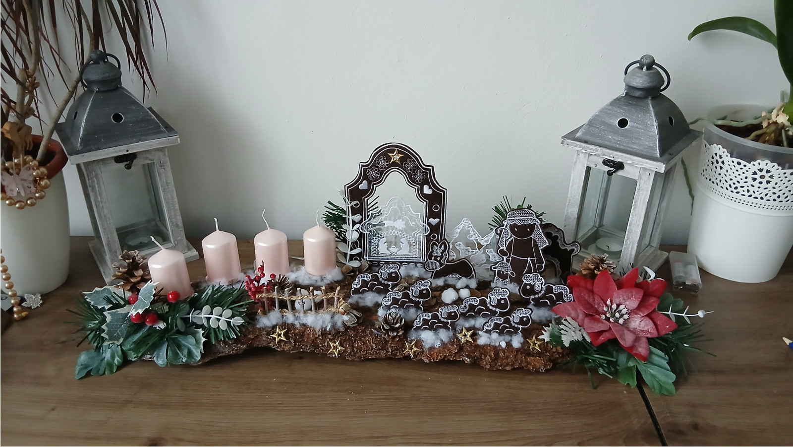 Hnědý Betlém - Adventní svícen v lidovém tónu / od UZuza | Fler.cz