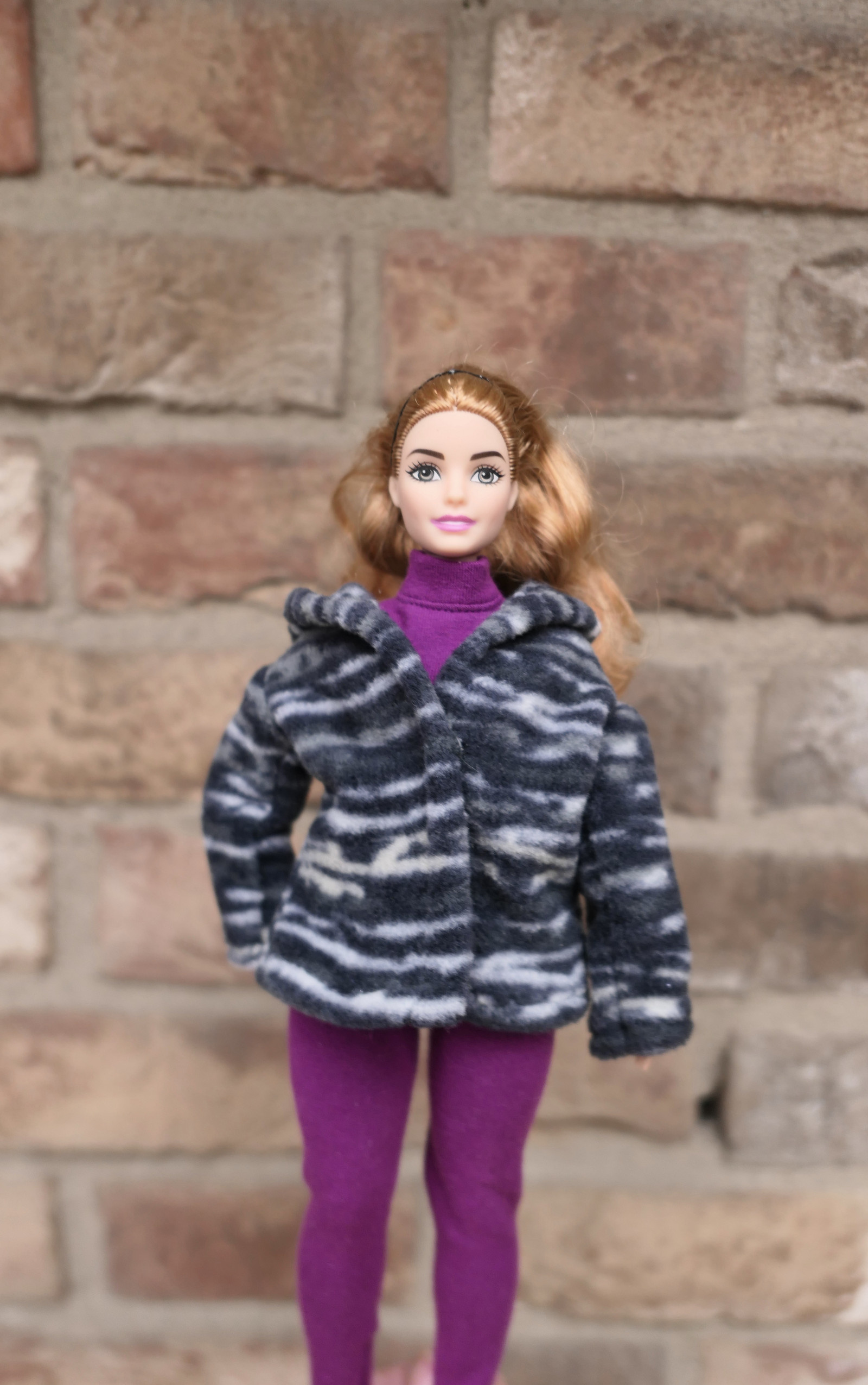 Oblečky pro panenky dětské antracitové Barbie baculka - kabátek / od ...