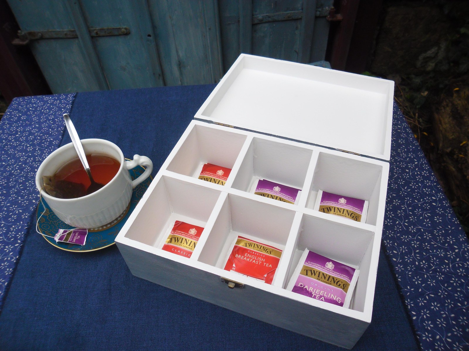 Krabička bílá tea 2 / od lachtani | Fler.cz