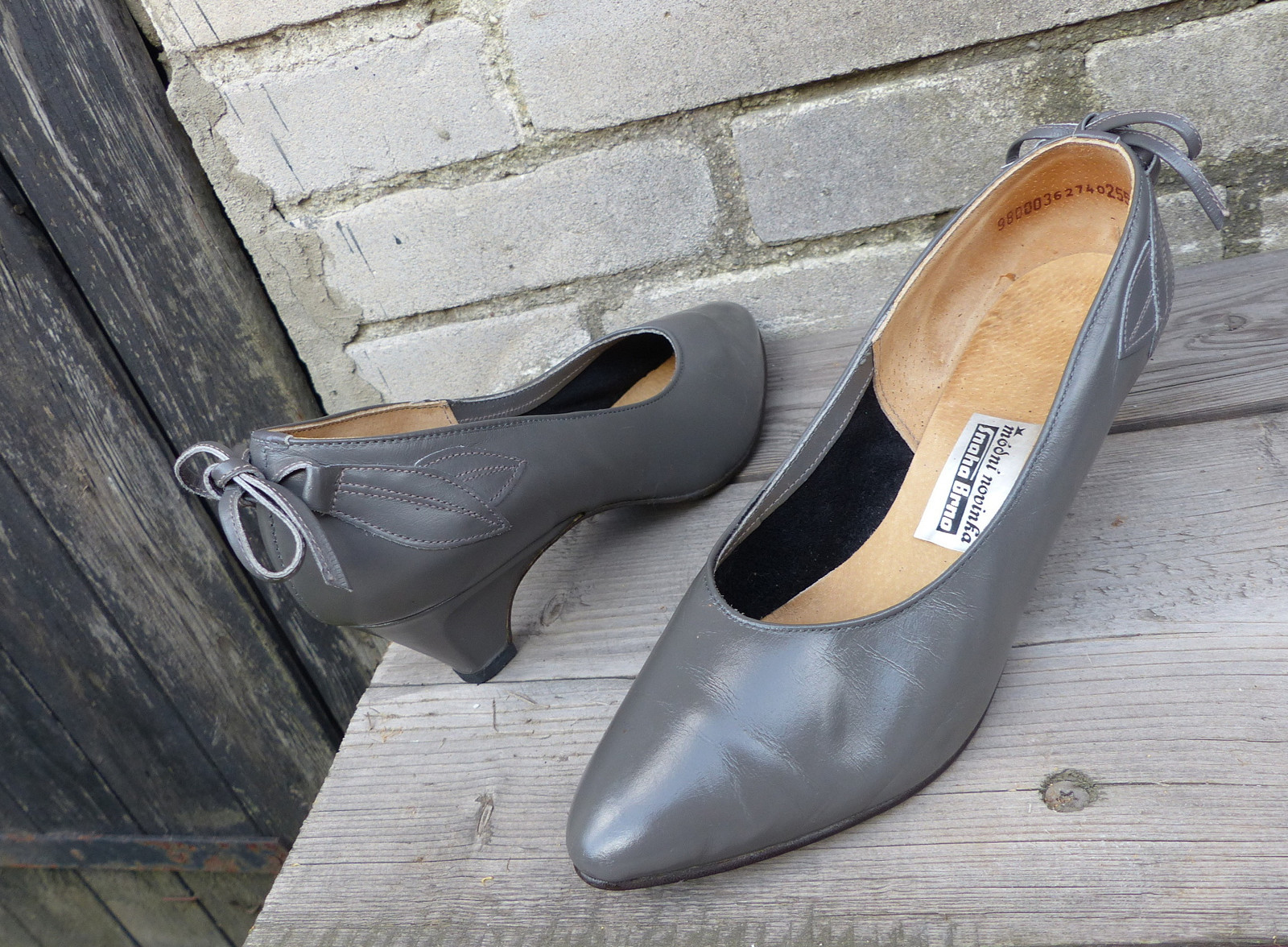 Móda a doplňky šedé Módní novinka...kožené boty Snaha Brno / od ...