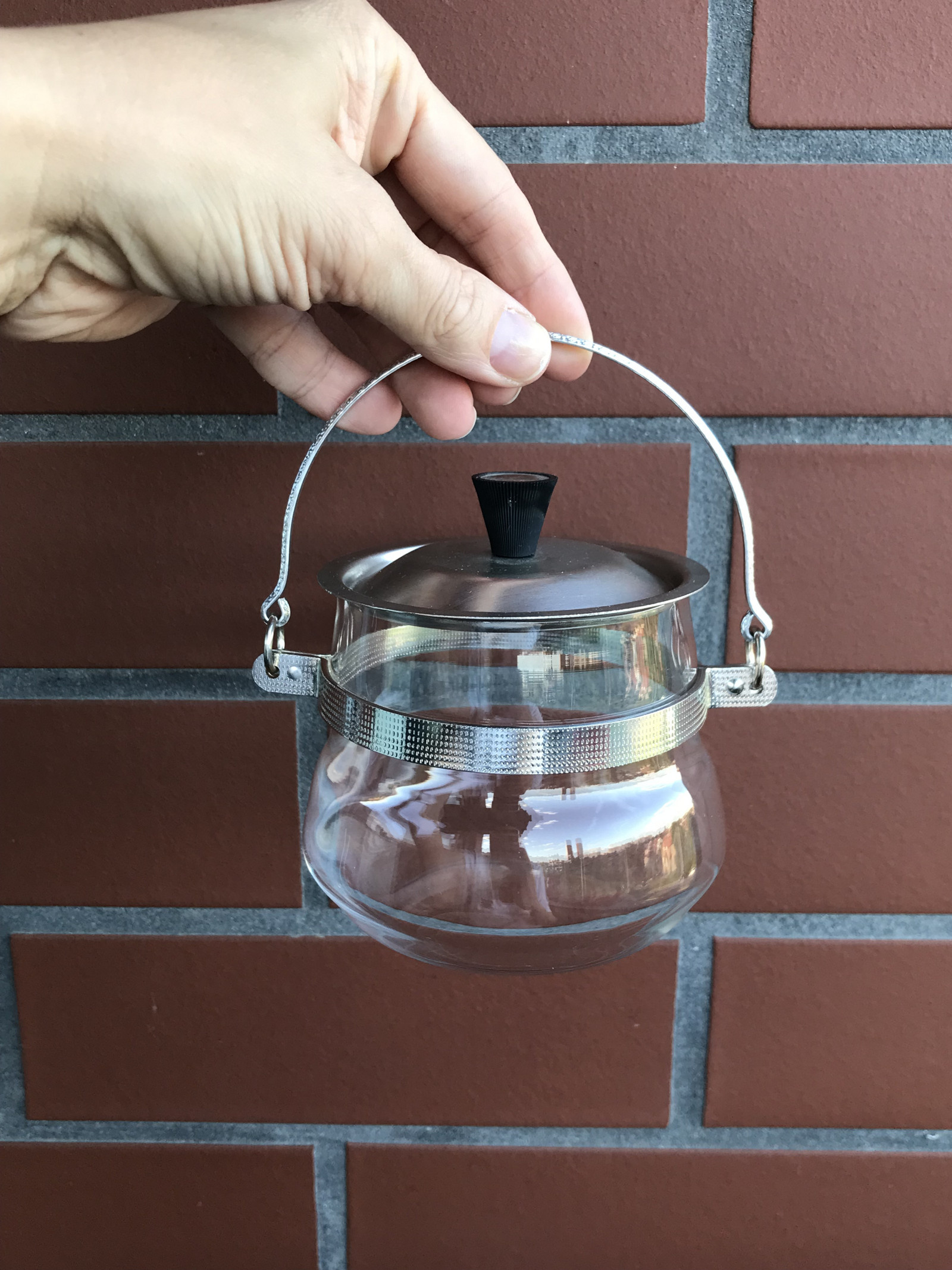 Nádobí kuchyňské čiré Skleněná retro cukřenka v kovové montáži / od ...