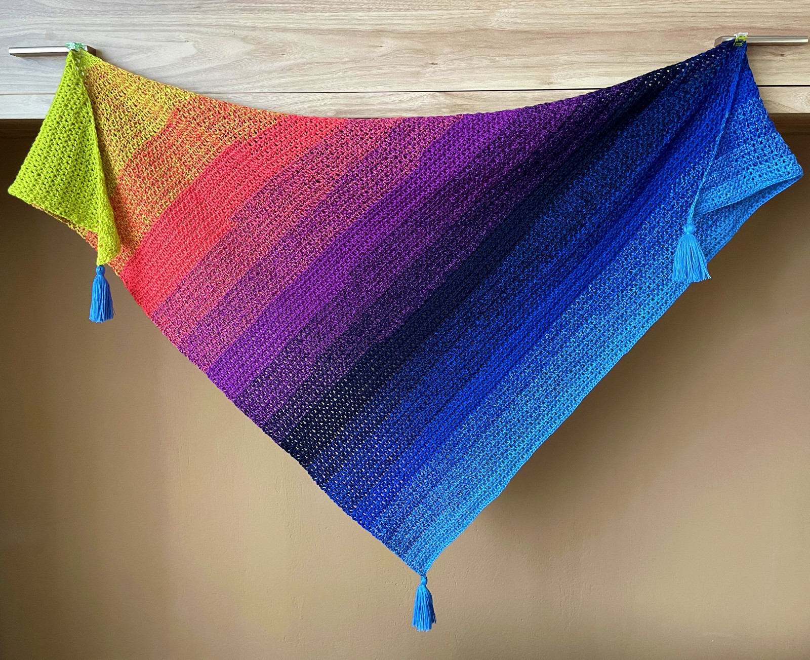 Dámský modrý Háčkovaný šátek Eirin / od SabrinaCrochet | Fler.cz