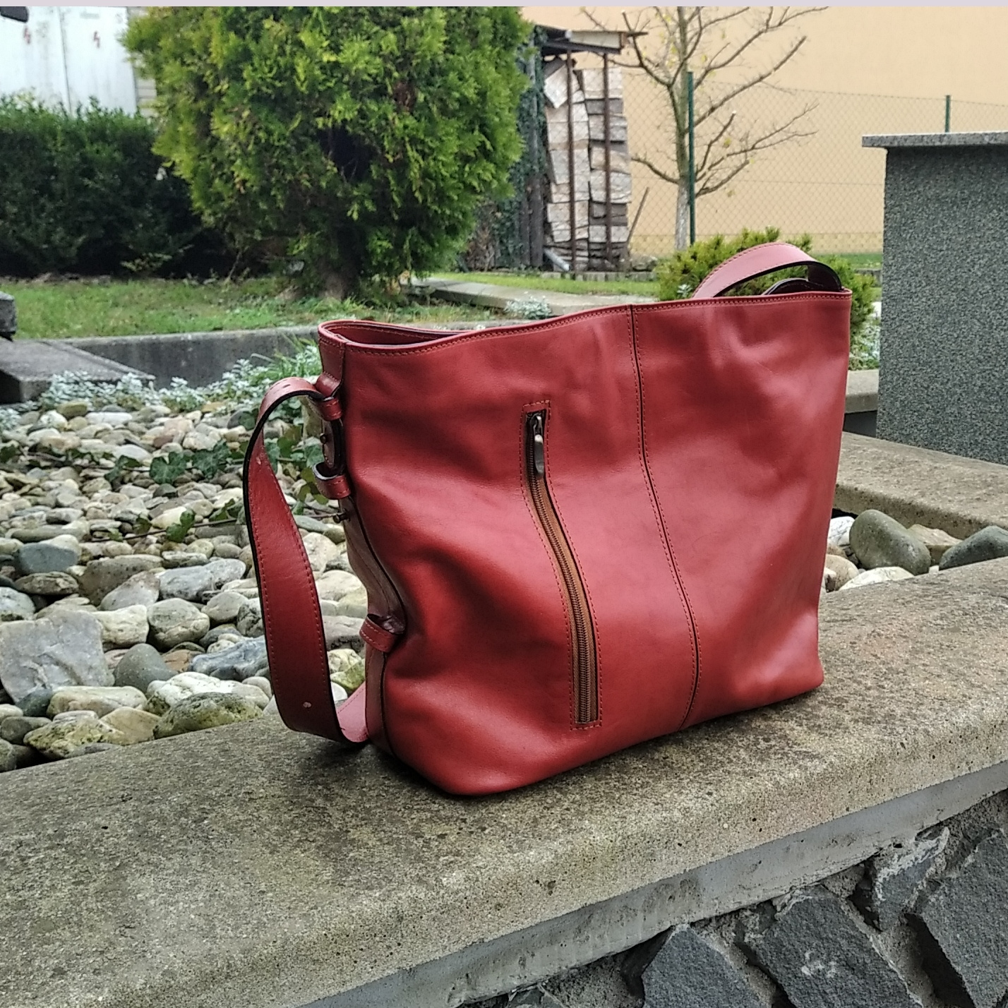 Kabelka střední dámská hnědá Amanda / od halford | Fler.cz