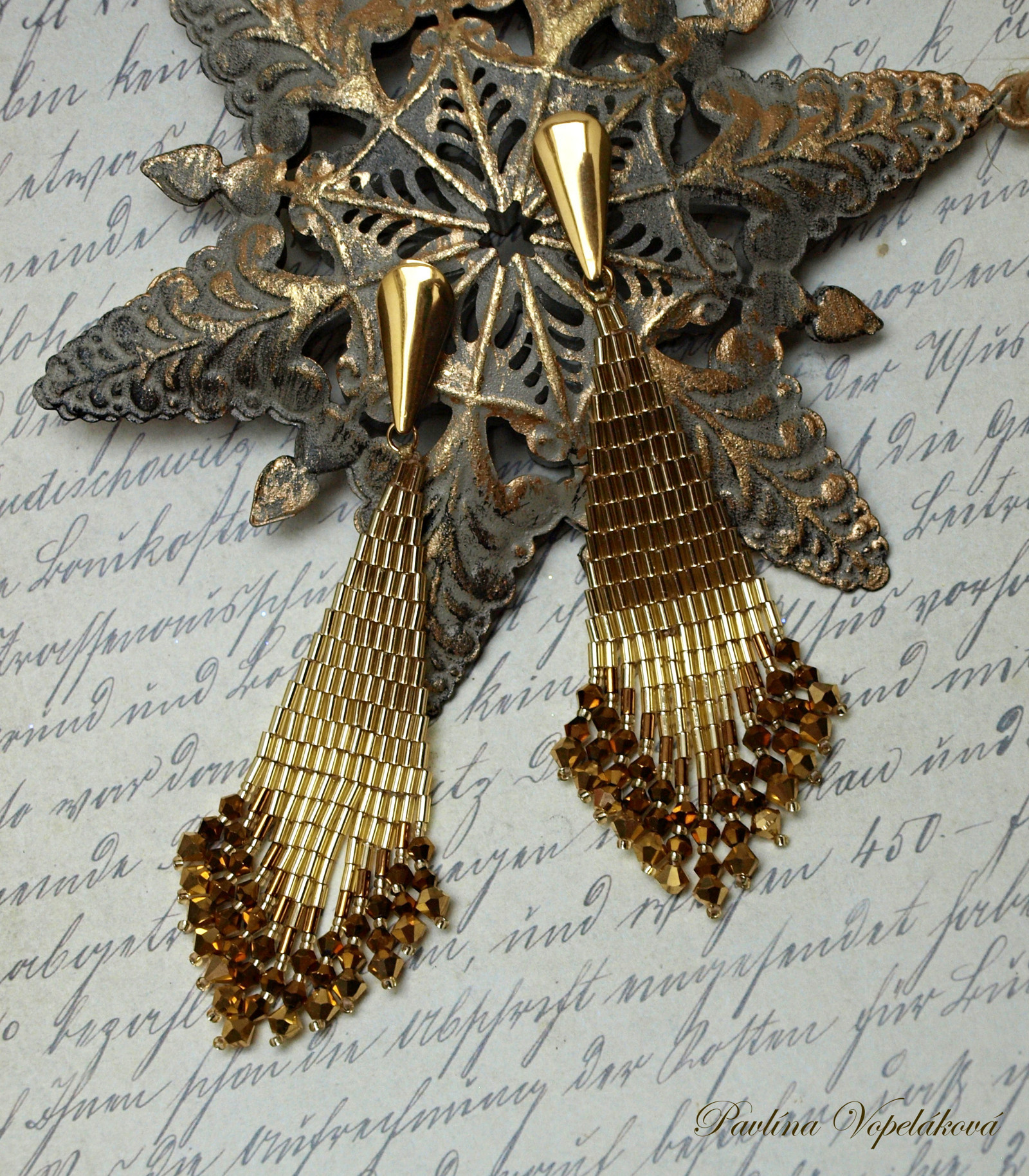 Dámské Třásňové korálkové náušnice třpytivé zlaté / od pvopelakova ...