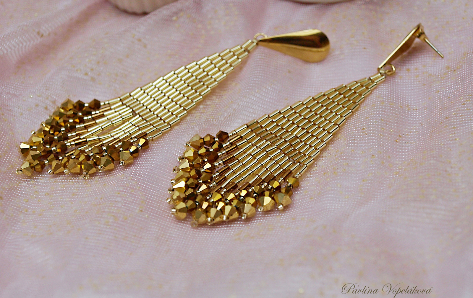 Dámské Třásňové korálkové náušnice třpytivé zlaté / od pvopelakova ...