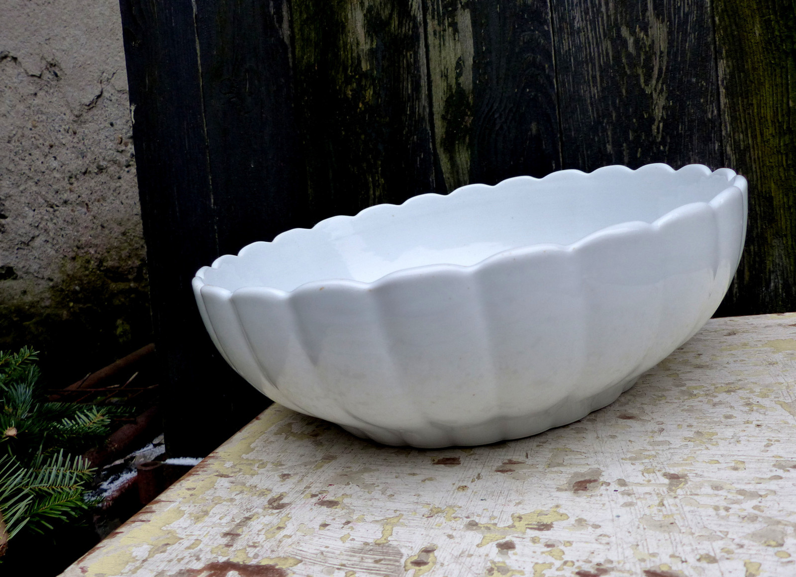 Nádobí kuchyňské bílé Vlnky...porcelánová silnostěnná mísa / od návraty ...