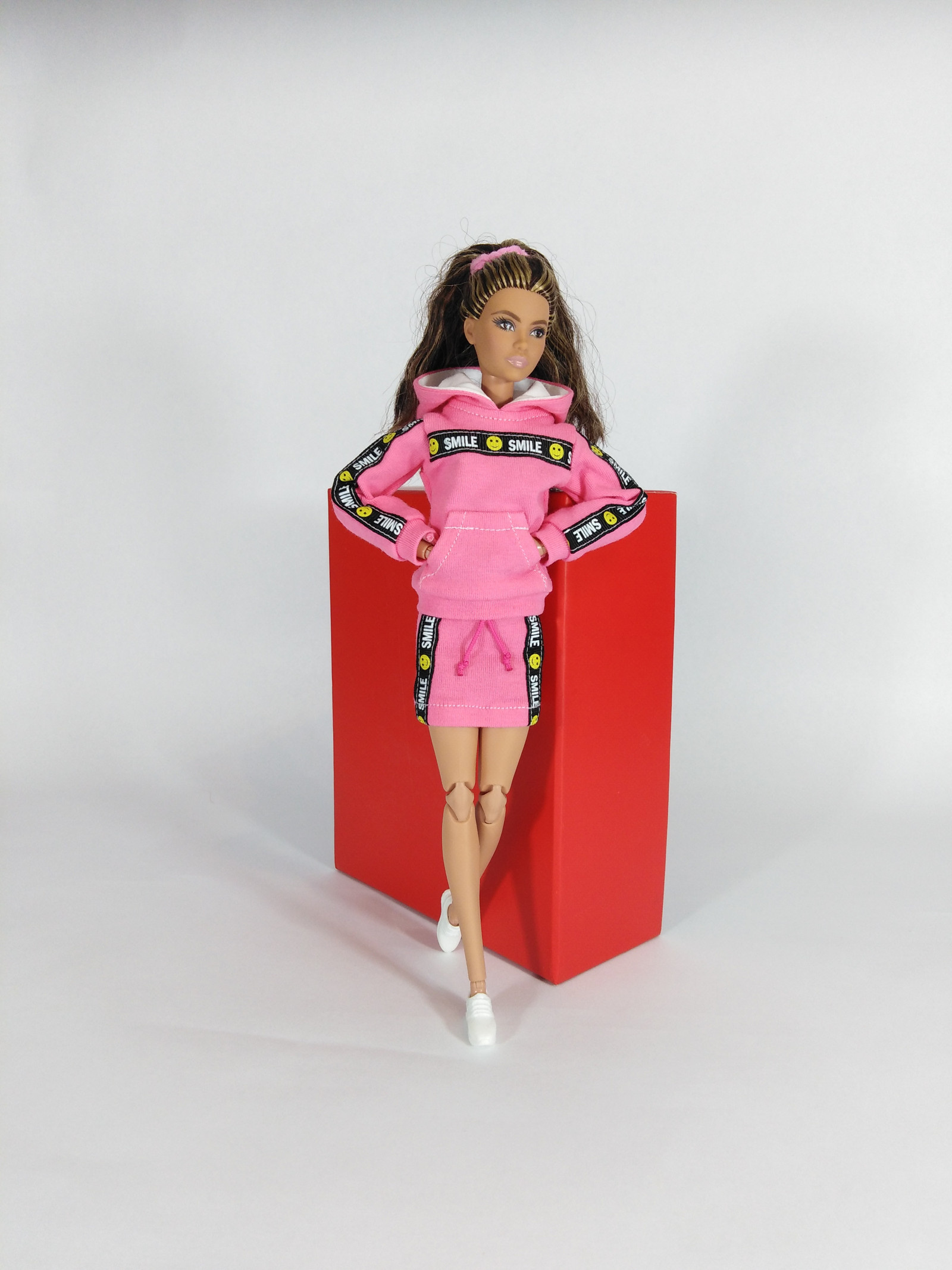 Oblečky pro panenky dětské růžové Barbie mikina klokanka s kapucí č-10 ...