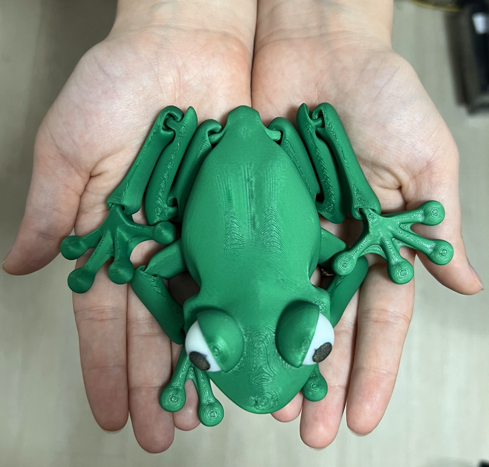 Figurka zelená Flexi Žába - 13 cm - 3D tisk / od 3Dstack | Fler.cz