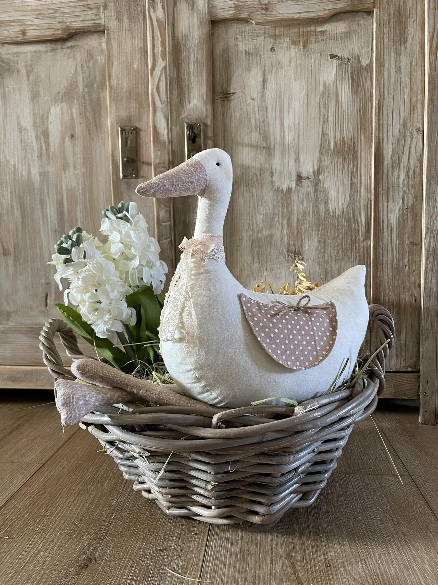 Figurka slonová kost Dekorační husička / od Handsi | Fler.cz