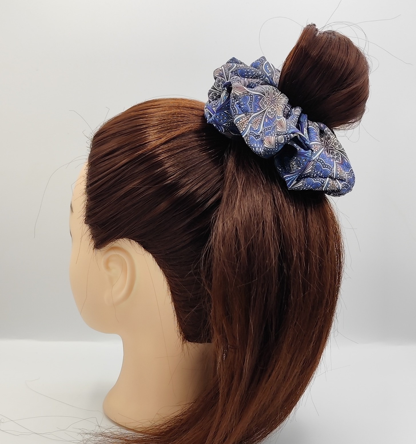 Dámská modrá Scrunchie gumička Mandala XXL III. / od Dekorace u Silvie ...