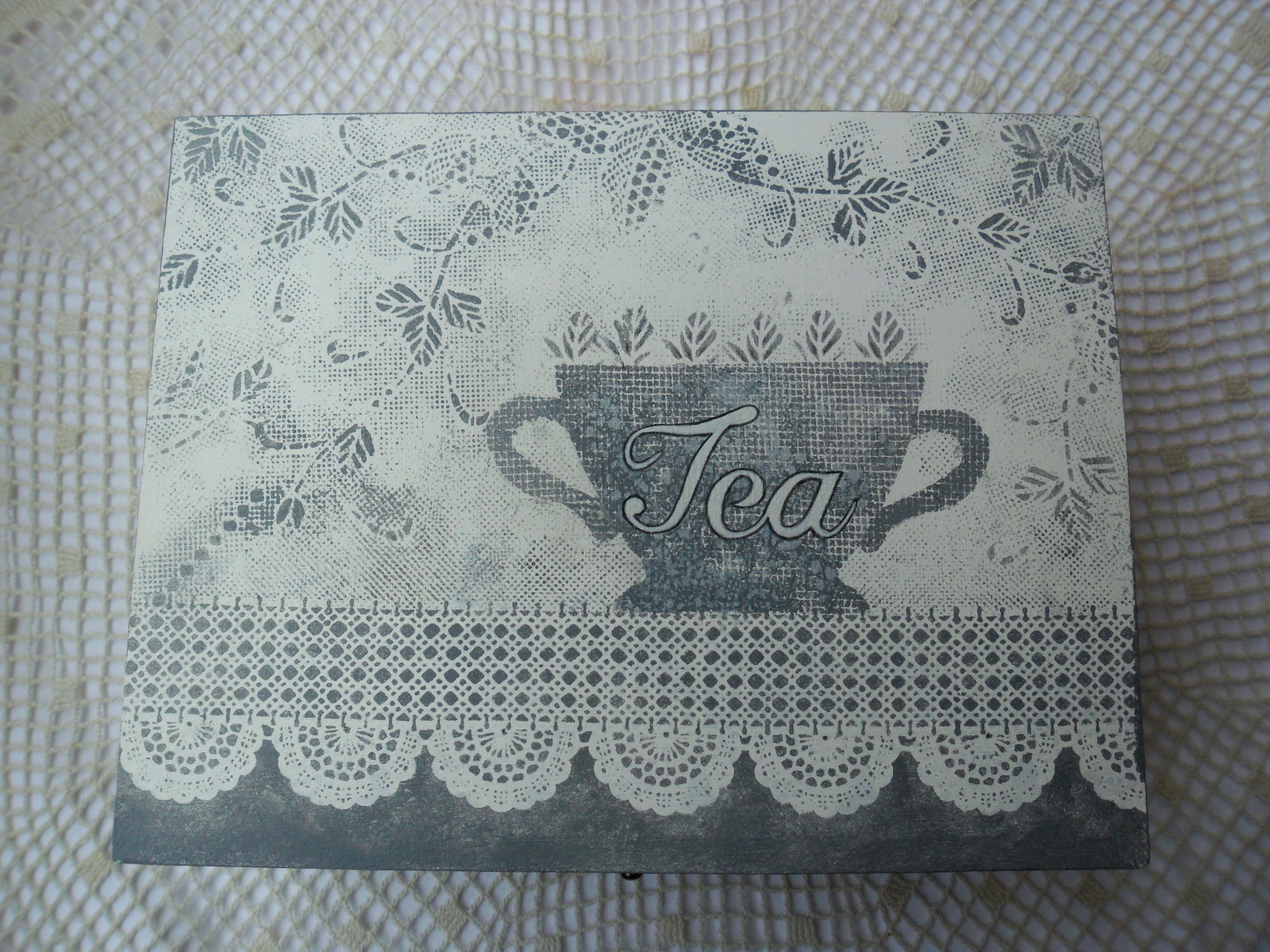 Krabička bílá tea / od lachtani | Fler.cz