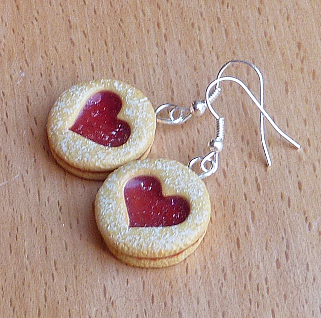 Náušnice dámské červené Linecké se srdíčky / od Circus mind | Fler.cz