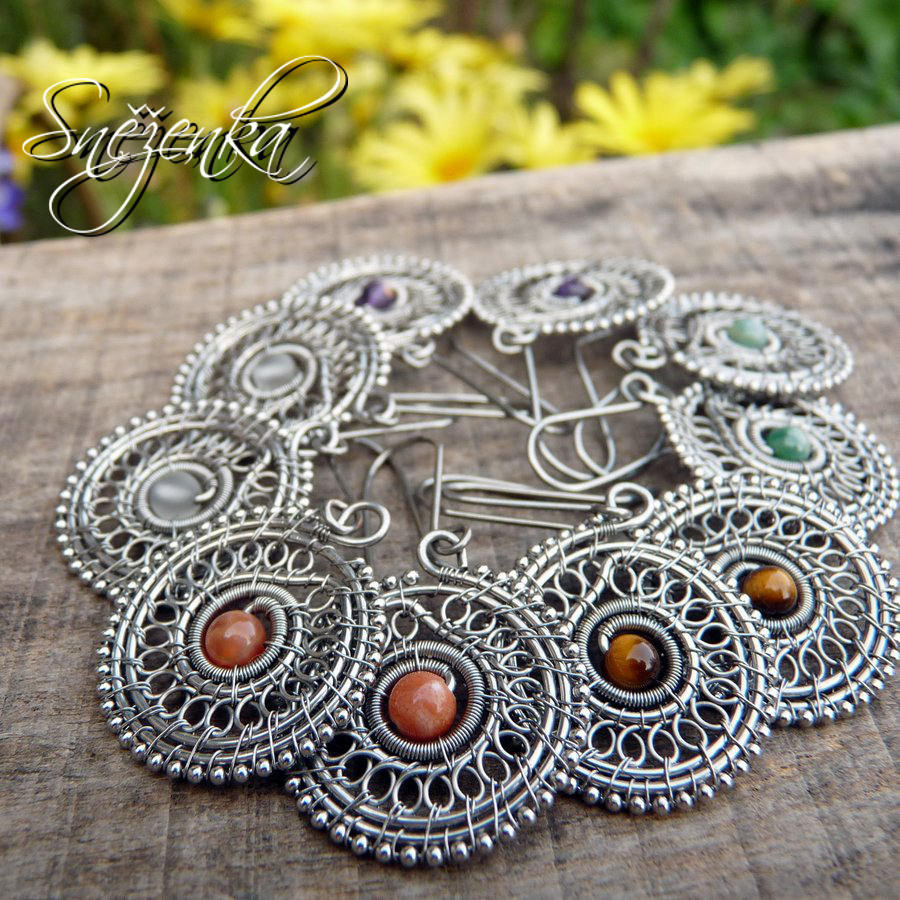 Dámské bílé Krajkové mandaly III - náušnice s mat. křišťálem / od ...