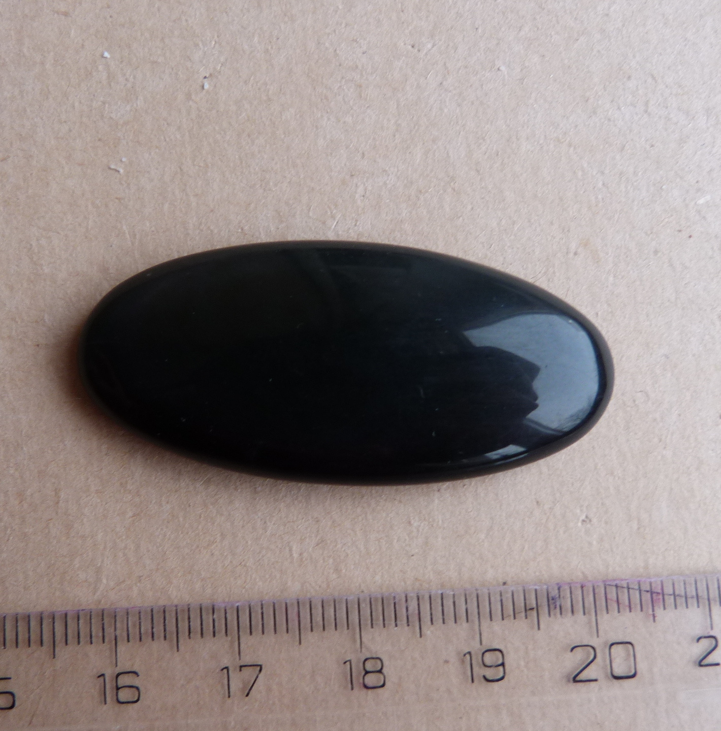 Minerál černý Obsidián duhový - kabašon - 4,5 cm / od Arcikam | Fler.cz