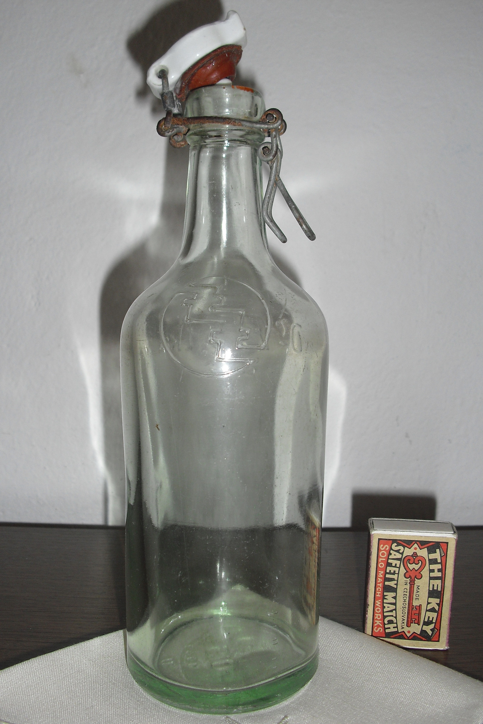 Čirá Starožitná skleněná LAHEV, zn. Dr. F. Zátka, 1948 / od Cusco | Fler.cz