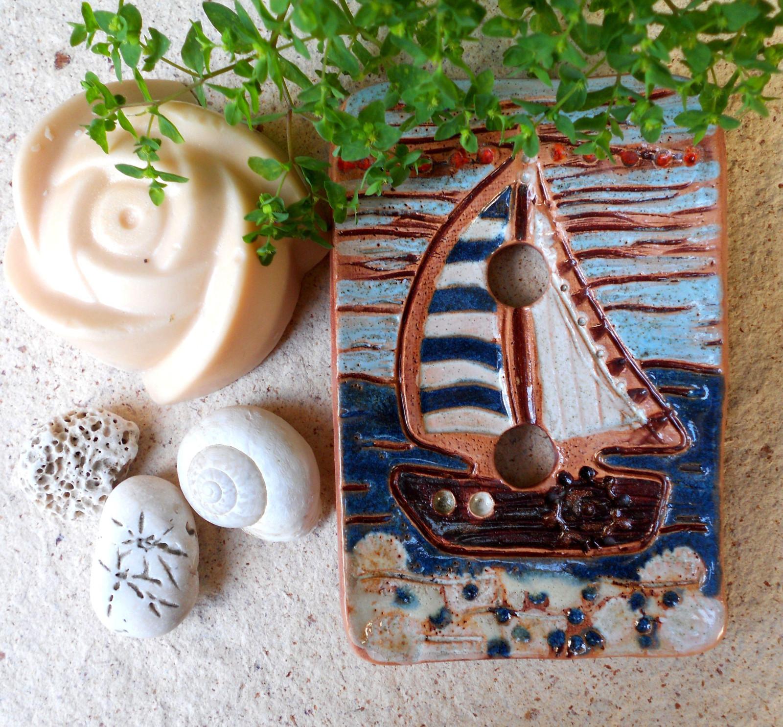 Mýdlenka nebesky modrá Plachetnice na moři / od Keramika Halama | Fler.cz