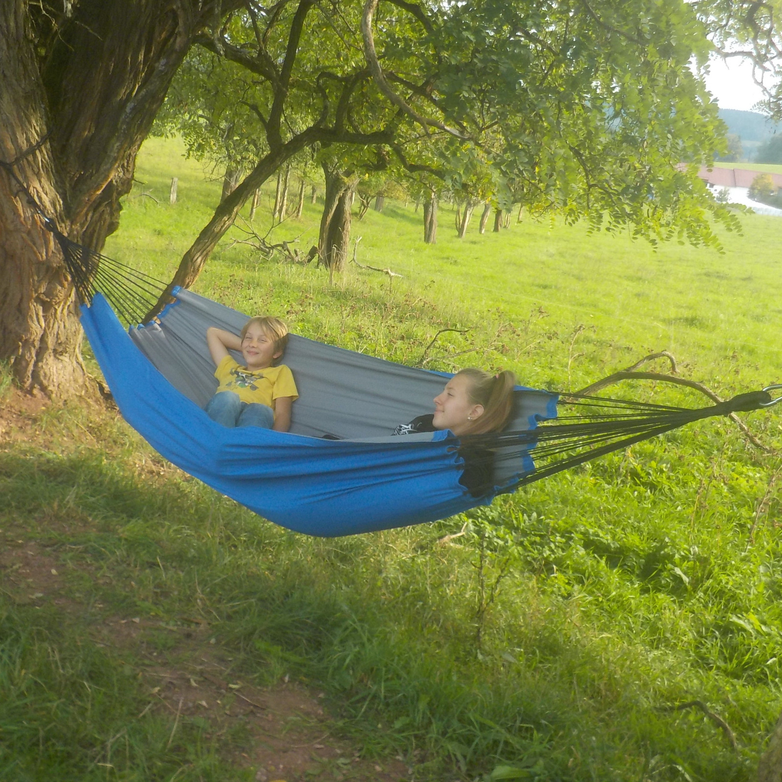 Houpačka modrá Hamaka s kapsou na karimatku modro-šedá / od jasukuma ...