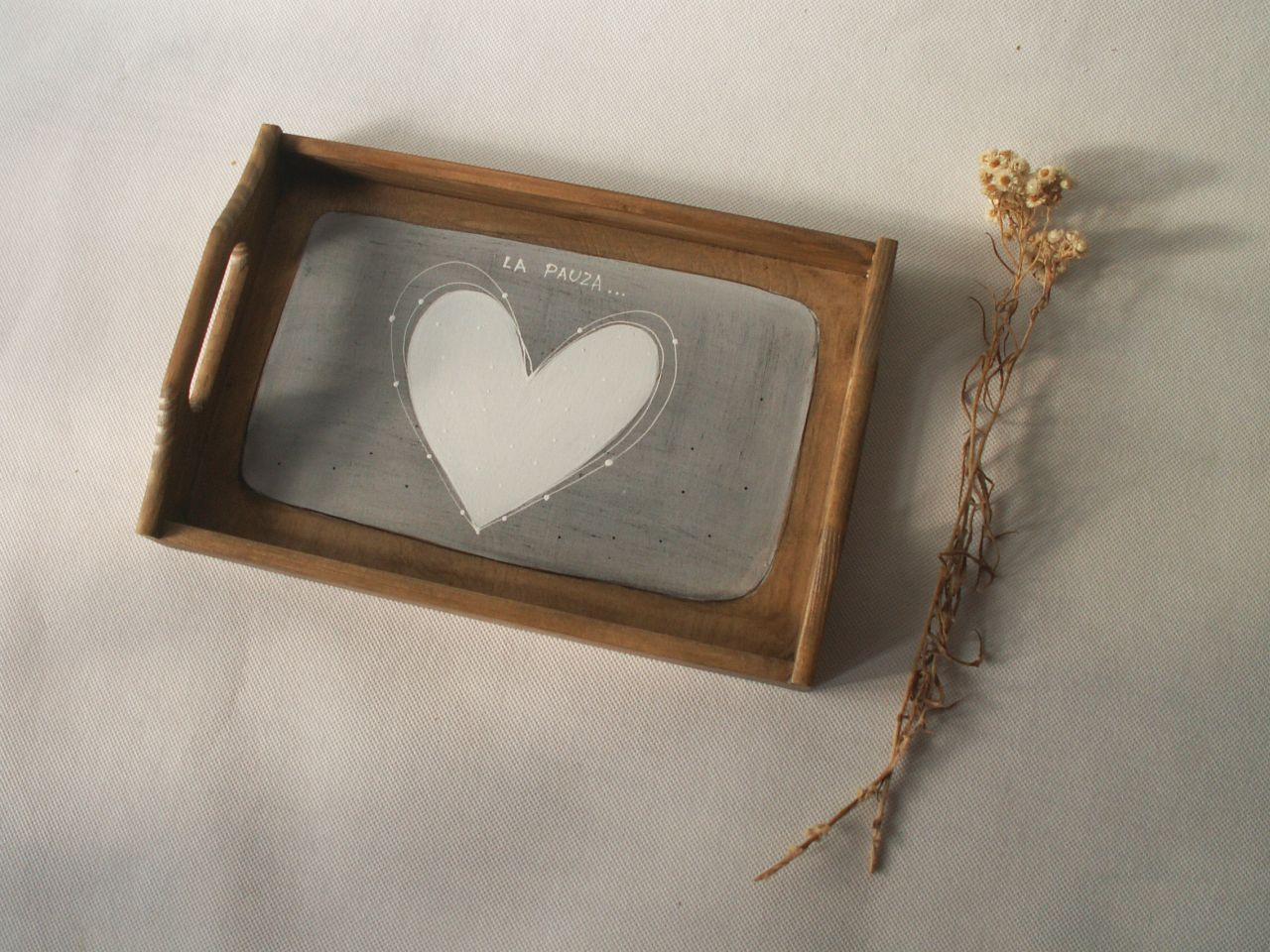 Šedý Malovaný tác / od Zelena Pani | Fler.cz