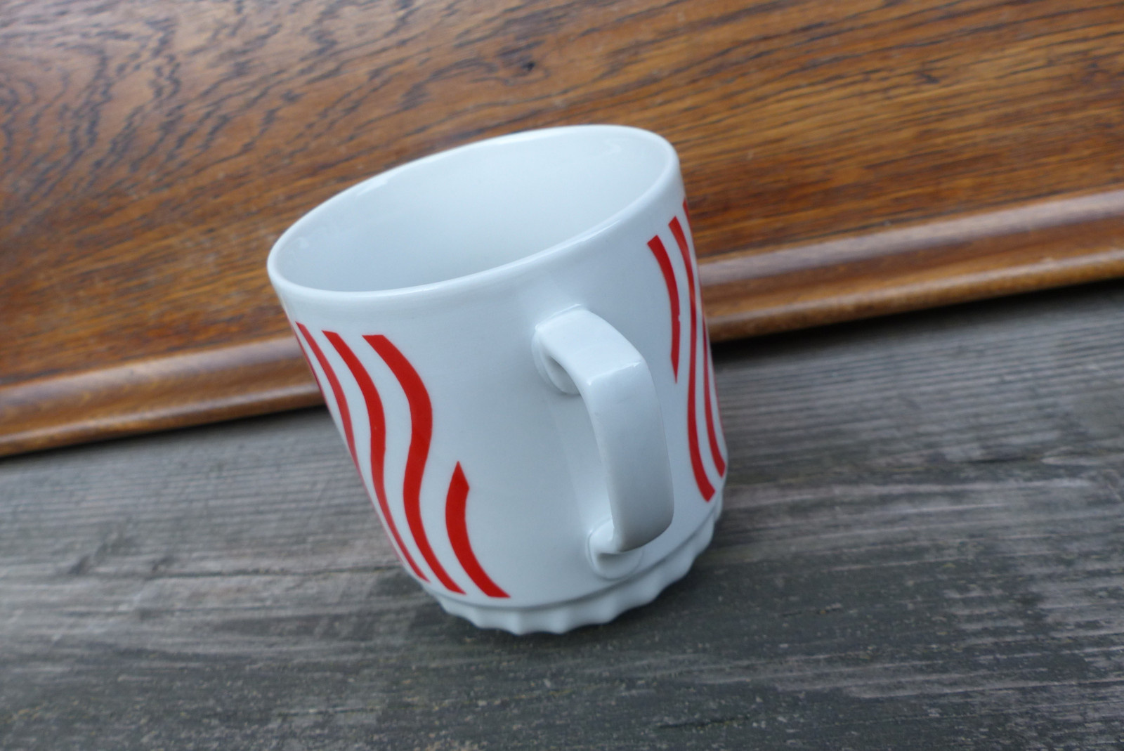 Nádobí kuchyňské Červená vlnka... retro hrnek, Československo / od ...