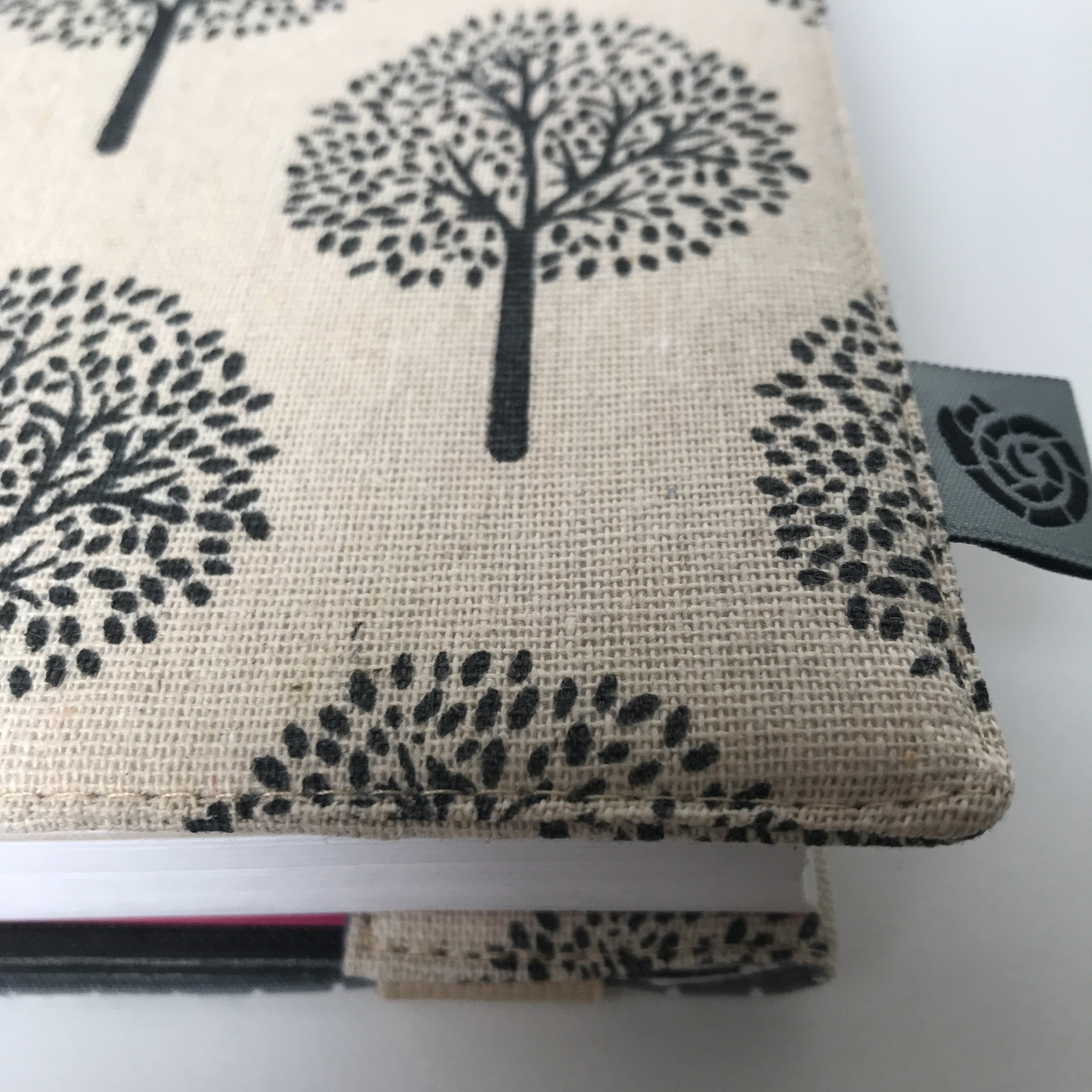 Béžový Nastavitelný obal na knihu stromy na režné / od MossyArt | Fler.cz