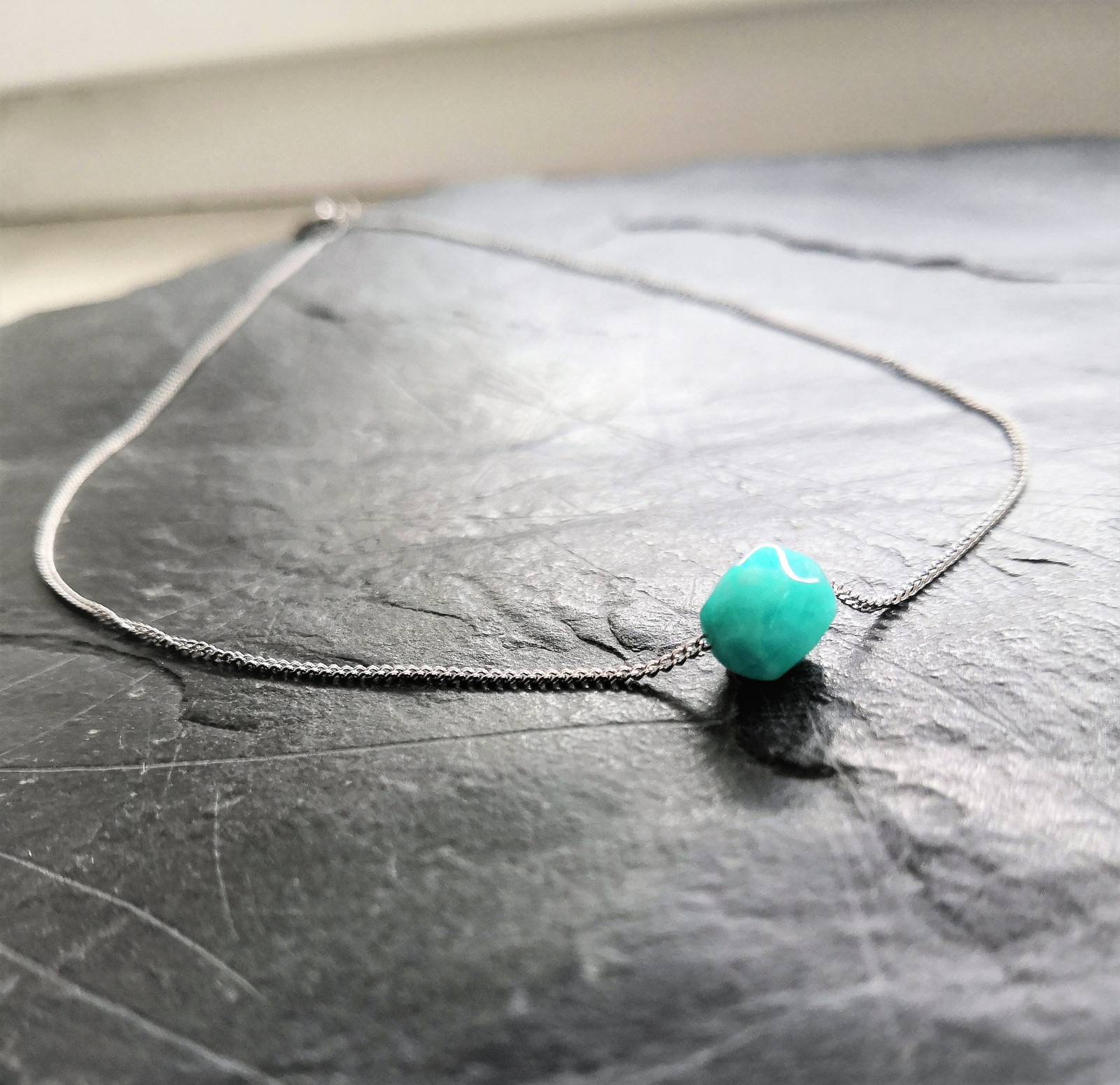 Náhrdelník dámský tyrkysový Ruský amazonit*krystal*chir.ocel*náhrdelník ...