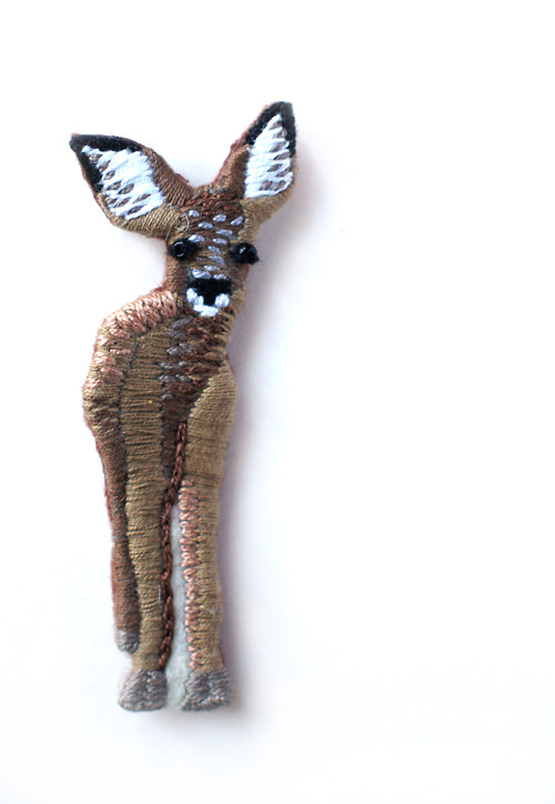 Brož bílá Srnka obecná / od Atropa Belladona | Fler.cz