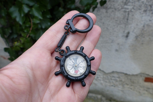 Kompas... přívěšek na klíče / od letokruhy | Fler.cz