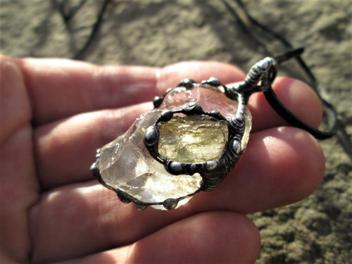 Přívěsek čirý Talisman ,, Hvězdných dětí " / od Esus | Fler.cz