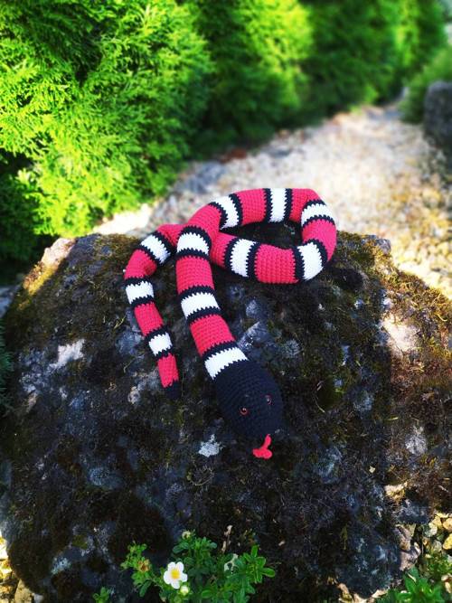 Zvířátko dětské černé Háčkovaný had / od ByMishel | Fler.cz