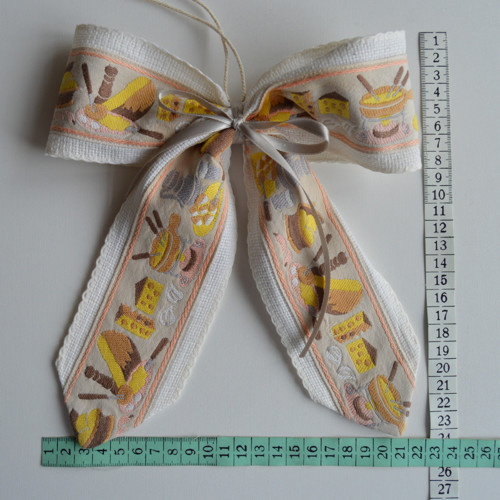 Ozdoba bílá bavlněná mašle s kuchyňským motivem k dekoraci / od ...