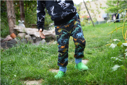 Tepláky turky antracitové Turkáčky pro malé i velké...Dinosaurus... 56 ...