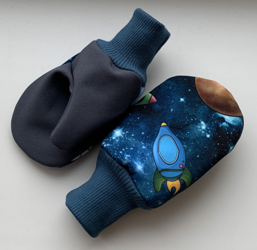 Rukavice půlnoční modré Softshellové rukavice-planety / od Romaana ...